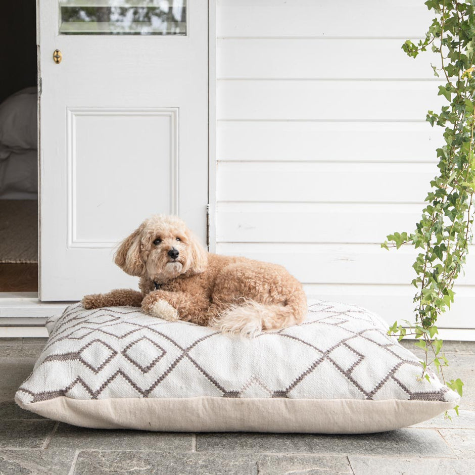 Weaver Green Australia | Indoor & Outdoor Recycled Rugs and Textiles